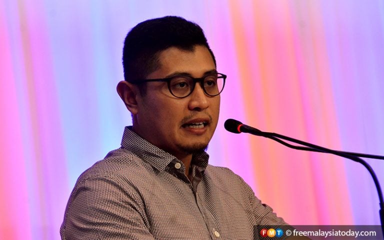 Malaysians Must Know the TRUTH: Hilman steps down as PN Youth info chief