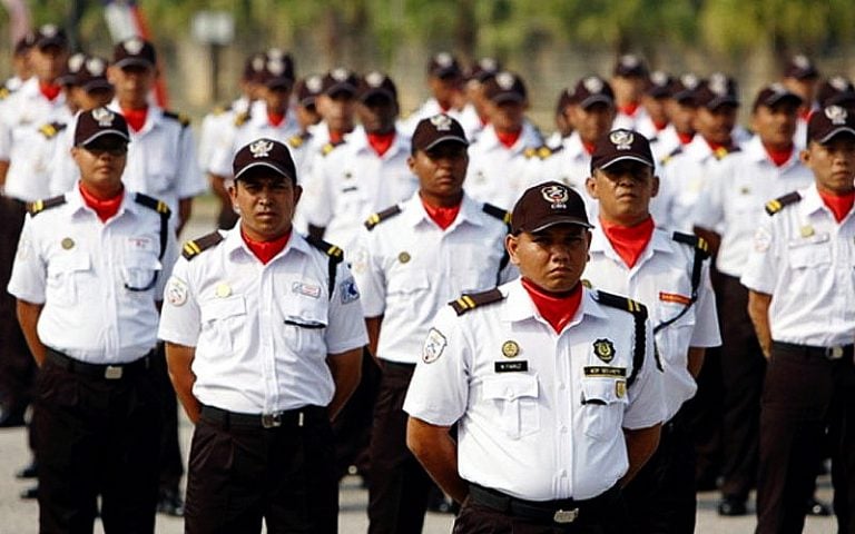 Malaysians Must Know the TRUTH: Let Malaysians work as part-time guards ...