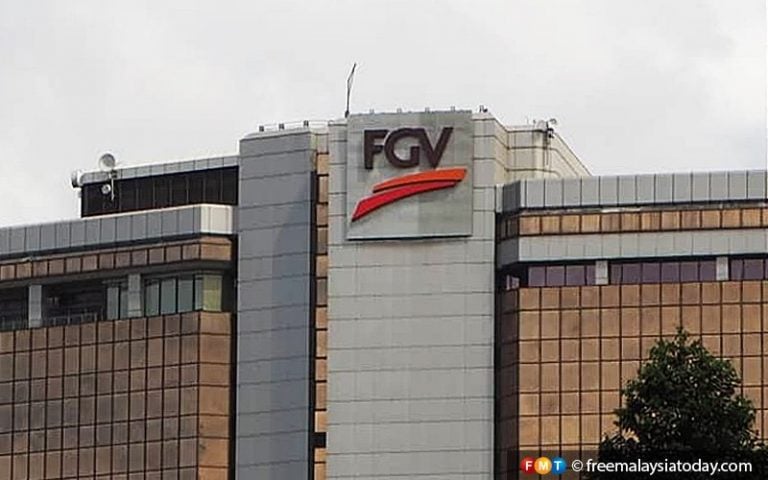 Malaysians Must Know the TRUTH: FGV shares down 7% after US customs ...