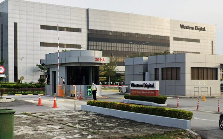 Lighthouses illuminating Malaysia’s path to Industry 4.0 | Free ...