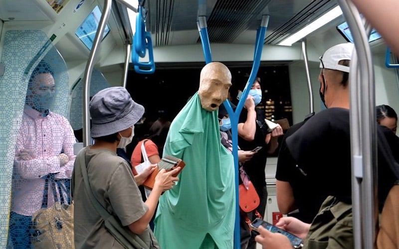 Orang Orang Drum Theatre brings MRT stations back to life | Free ...