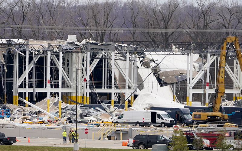 6 dead, no hope of more survivors after tornadoes hit Amazon facility ...