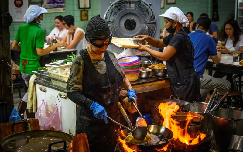 Asian women chefs in the spotlight of male-dominated profession | Free ...