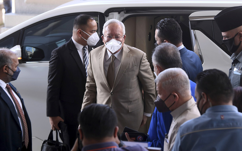 Do Najib’s new lawyers deserve more time to bring SRC appeal? | Free ...