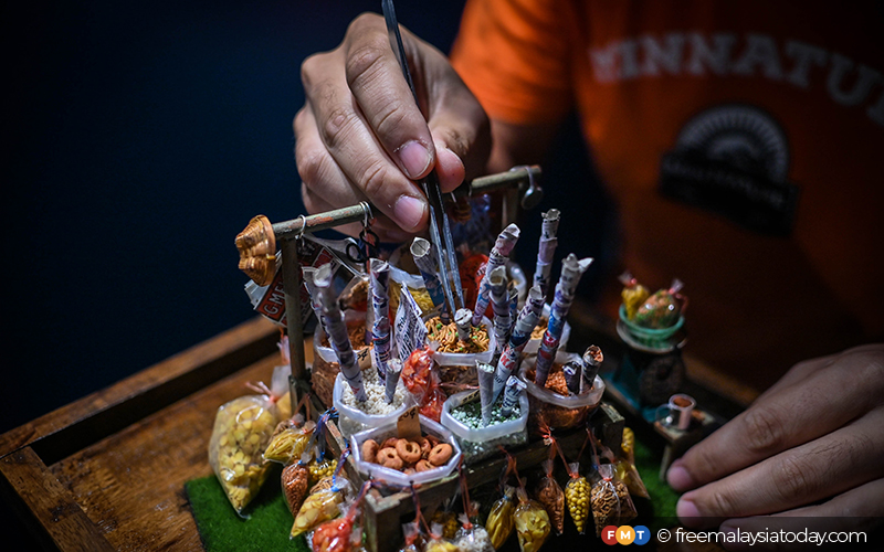 Kisah besar sebuah negara dalam model sekenit jari | Free Malaysia ...