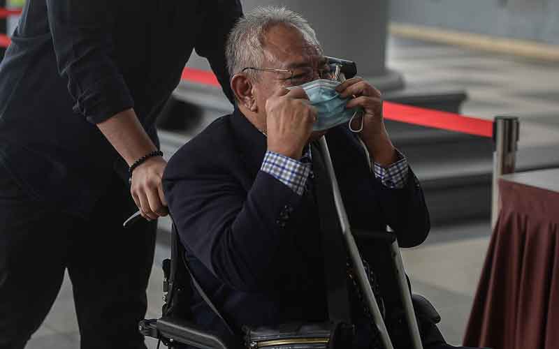 Bekas timbalan pengarah DBKL bebas tuduhan rasuah RM200,000 | Free Malaysia Today (FMT)