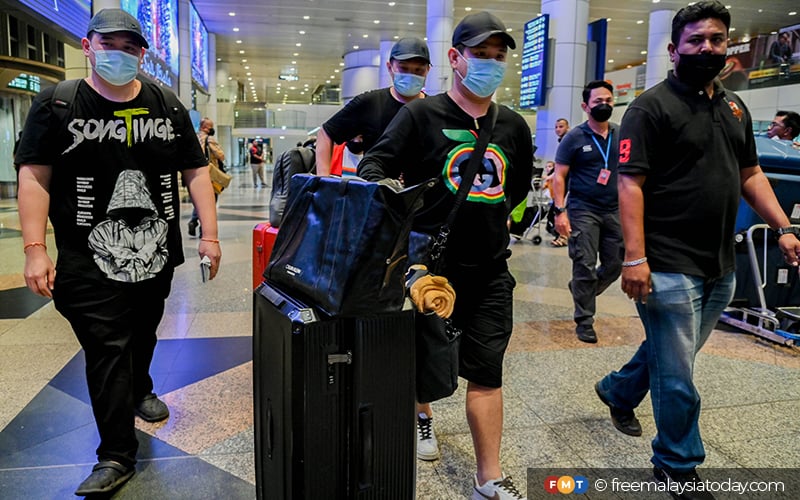 Laos folk dig tunnel, help Malaysians escape from syndicate | Free ...