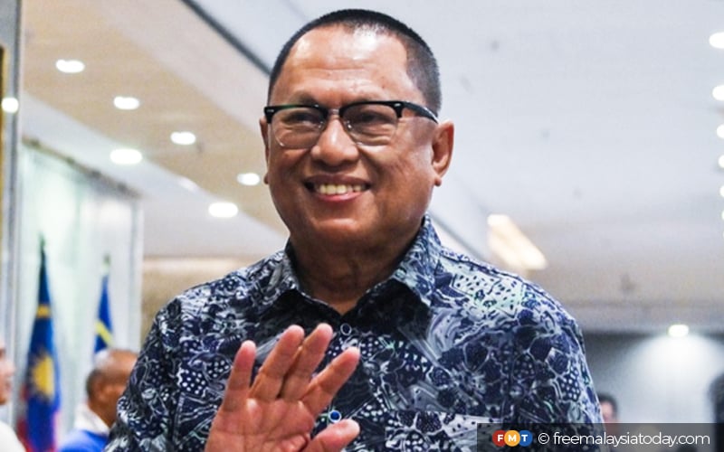 Puad dilantik timbalan pengerusi tetap Umno | Hot FM