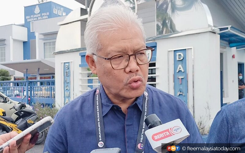 ‘Rombongan’ 5 bas masuk Larut bantu jentera BN, dakwa Hamzah | FMT