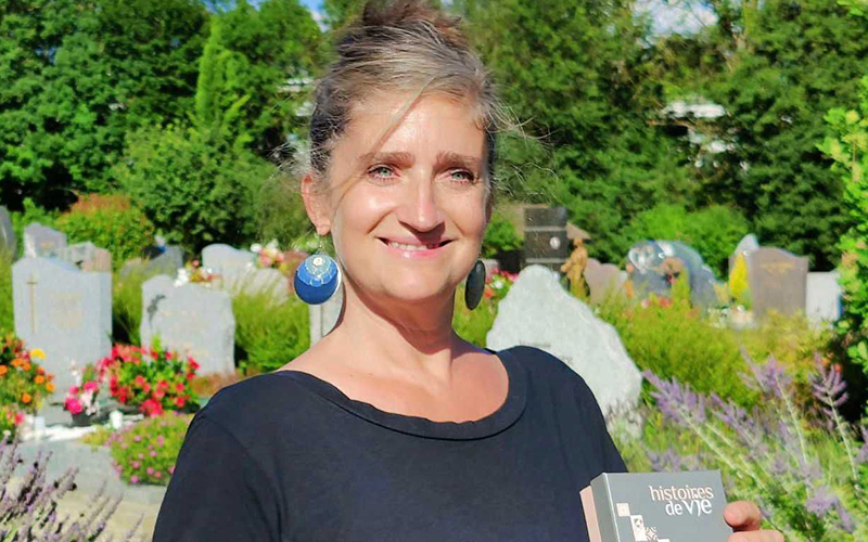 QR codes on graves tell the life stories of the deceased | Free ...