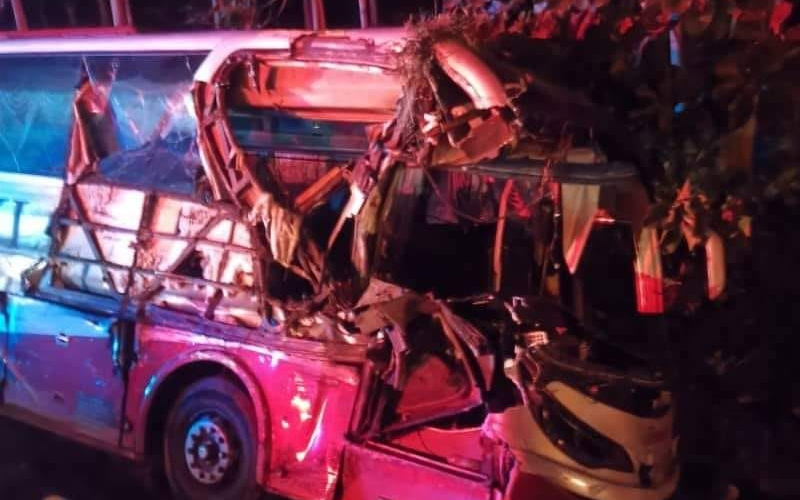 Express bus driver killed, 8 hurt in crash on North-South Expressway ...